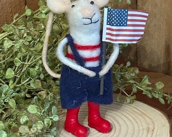 Patriotic Mouse With Firecrackers and Flag, Americana Mouse, Uncle Sam ...