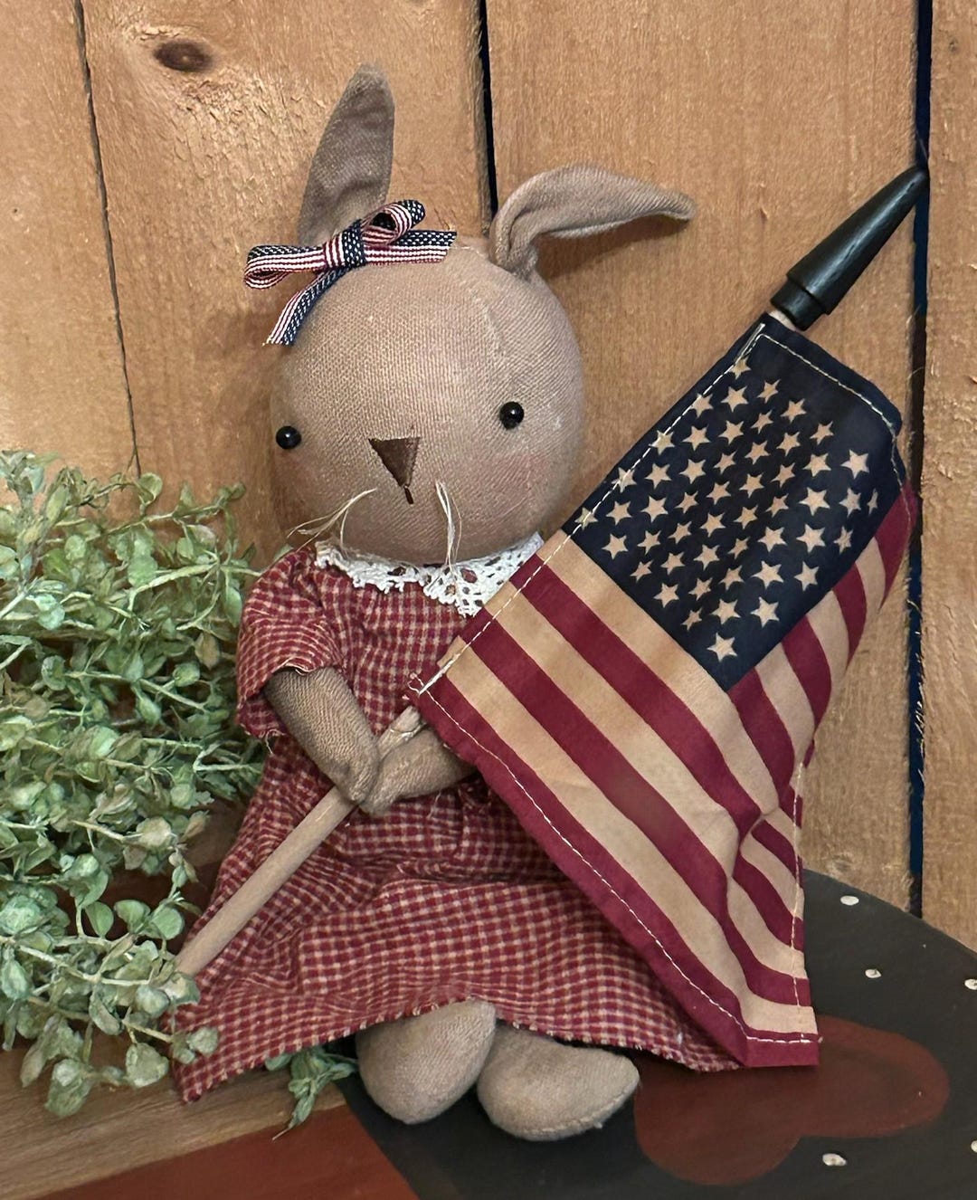 Patriotic Primitive Bunny - Cute Chubby Bunny With Flower, Bloom ...