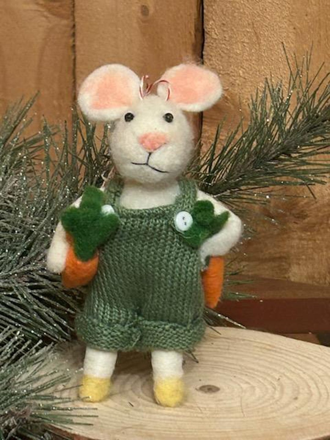 Cute Needle Felted Mouse - Spring Gardener, Carrots, Garden Harvest ...