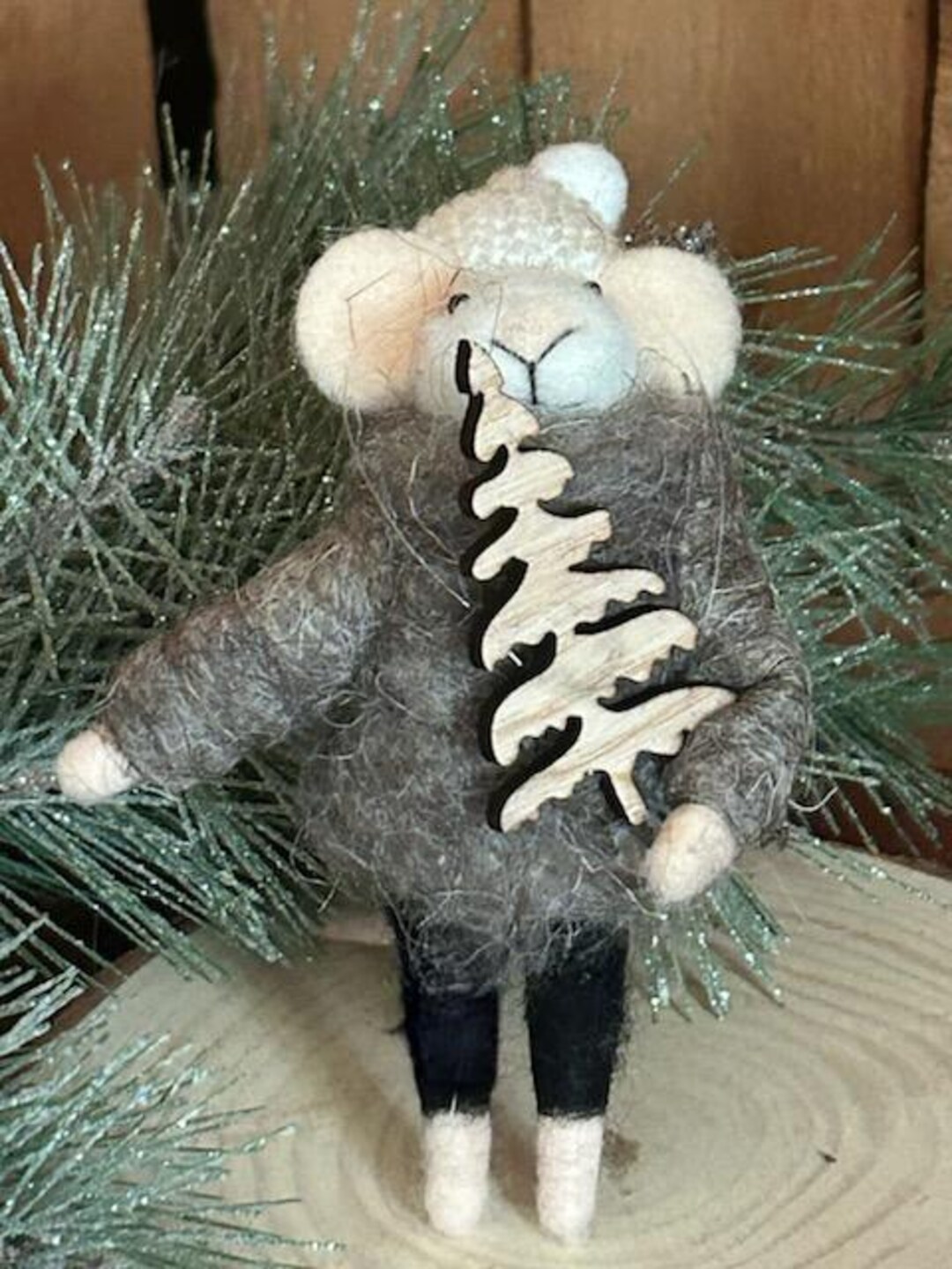 Cute Needle Felted Mouse With Tree, Felt Mouse - Winter Holiday Felt ...