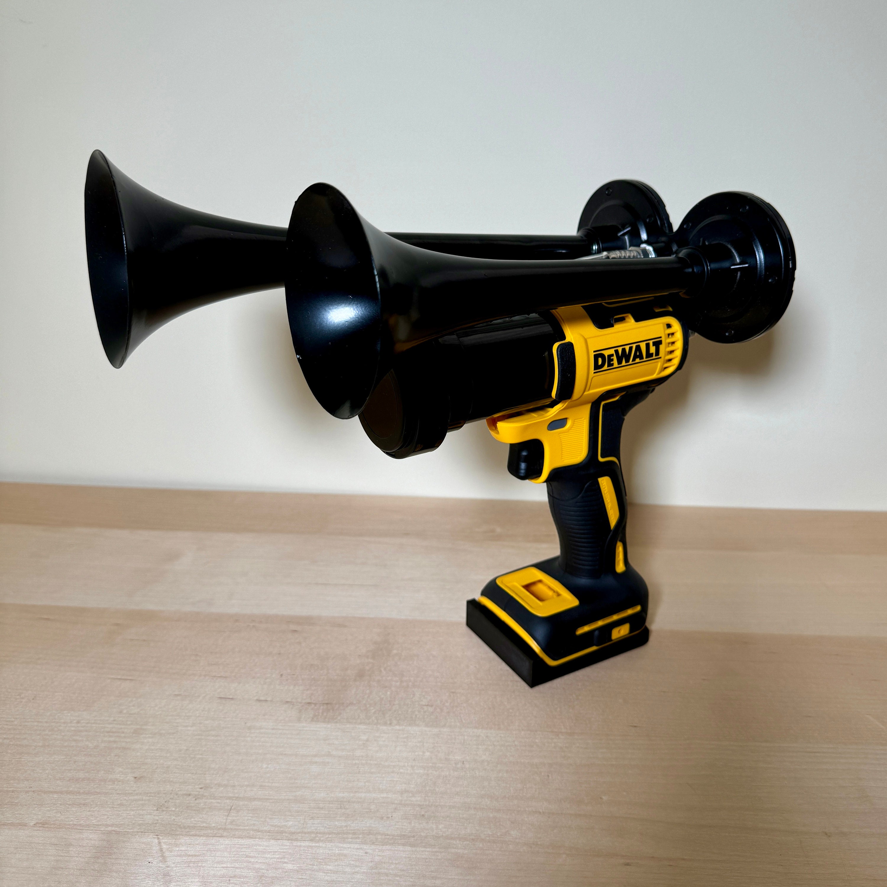 Dewalt Impact Drill Train Horn 20v - Double Trumpet - Compressor Driven ...