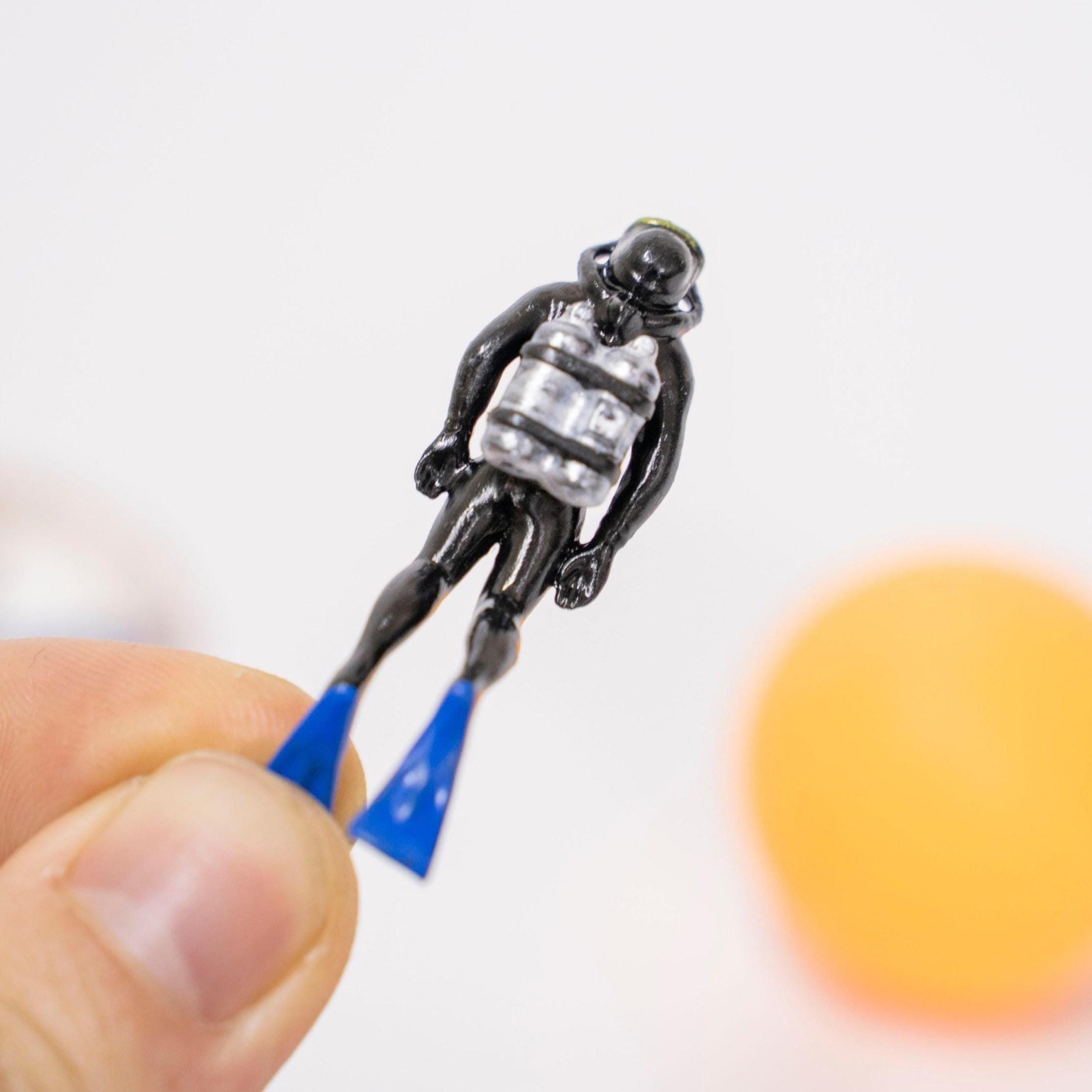 Hand-painted Scuba Diver Miniature: Ocean Terrarium Figurine (48mm/65mm ...