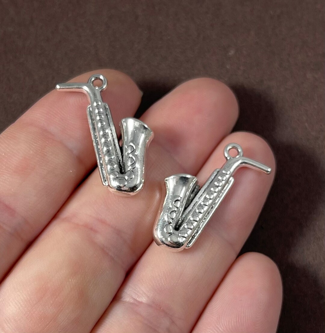 10 Charms, Saxophone, Music Instrument (3D) Charm 26.7x12x7mm, Hole 2mm ...