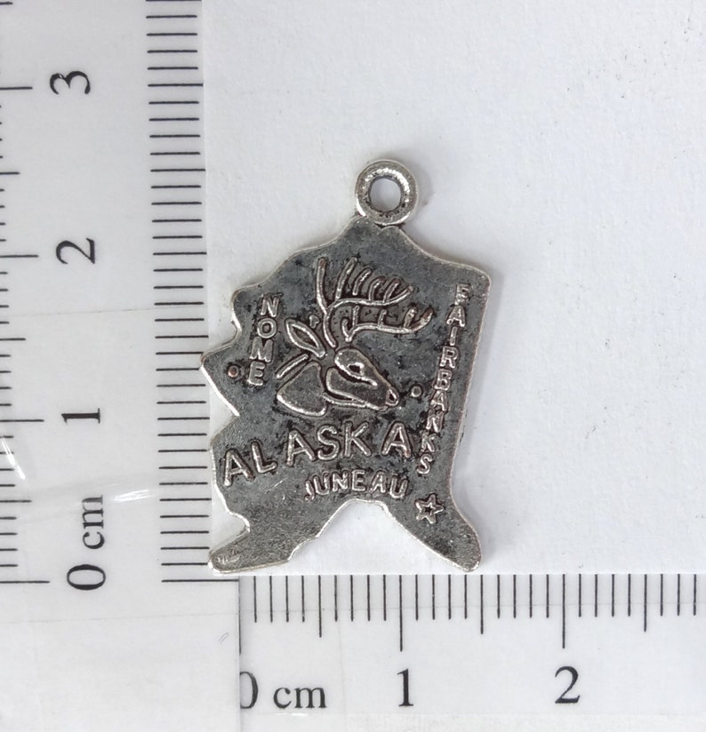 8 Alaska Charms 24x16x2mm Hole: 2mm | Etsy