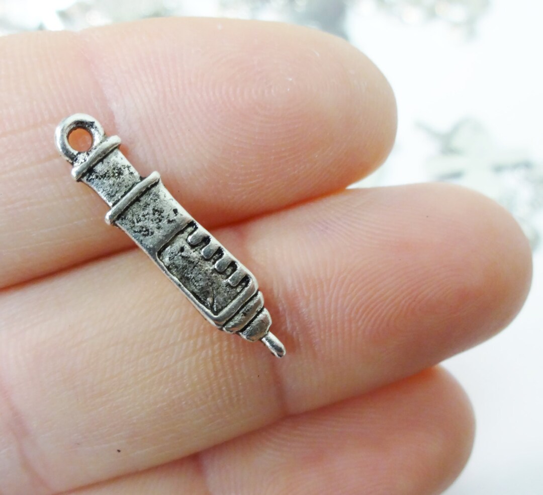 10 Charms Syringe Needle Nurse Doctor Charms 6x23x1mm - Etsy