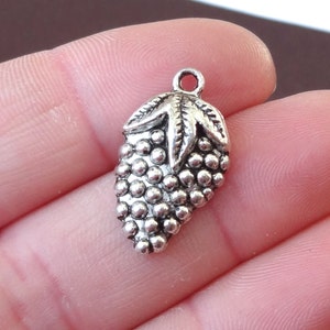 10 Grape Charms 13x22x4.5mm ITEM:U14 - Etsy