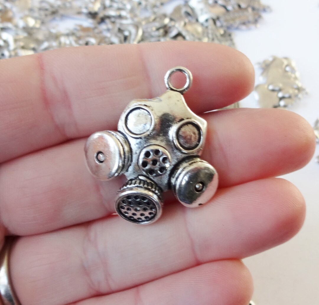 10 Charms, Gas Mask, Military, Pendants 33x 28x7mm Item:e20 - Etsy