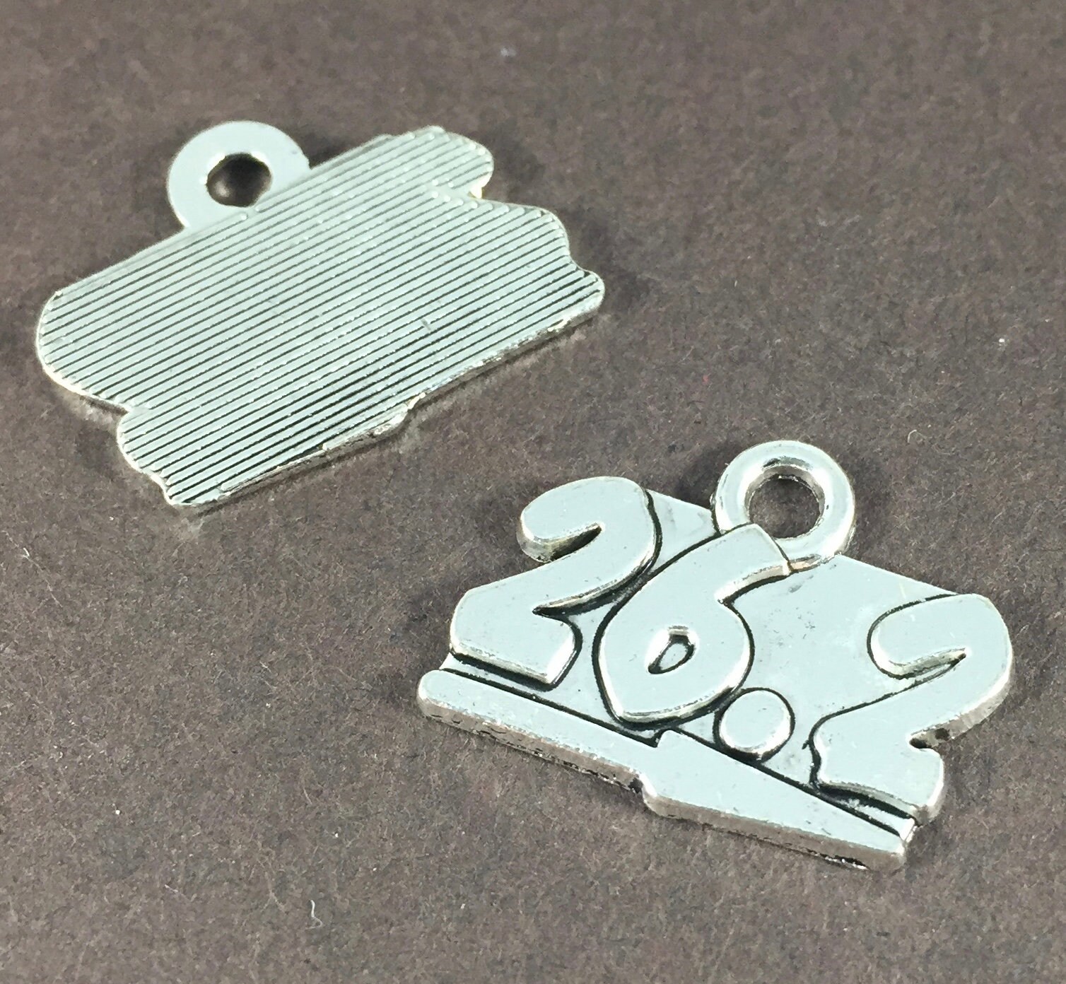 10 Marathon 26.2 Runner Charms Pendants 15x20x1.5mm - Etsy