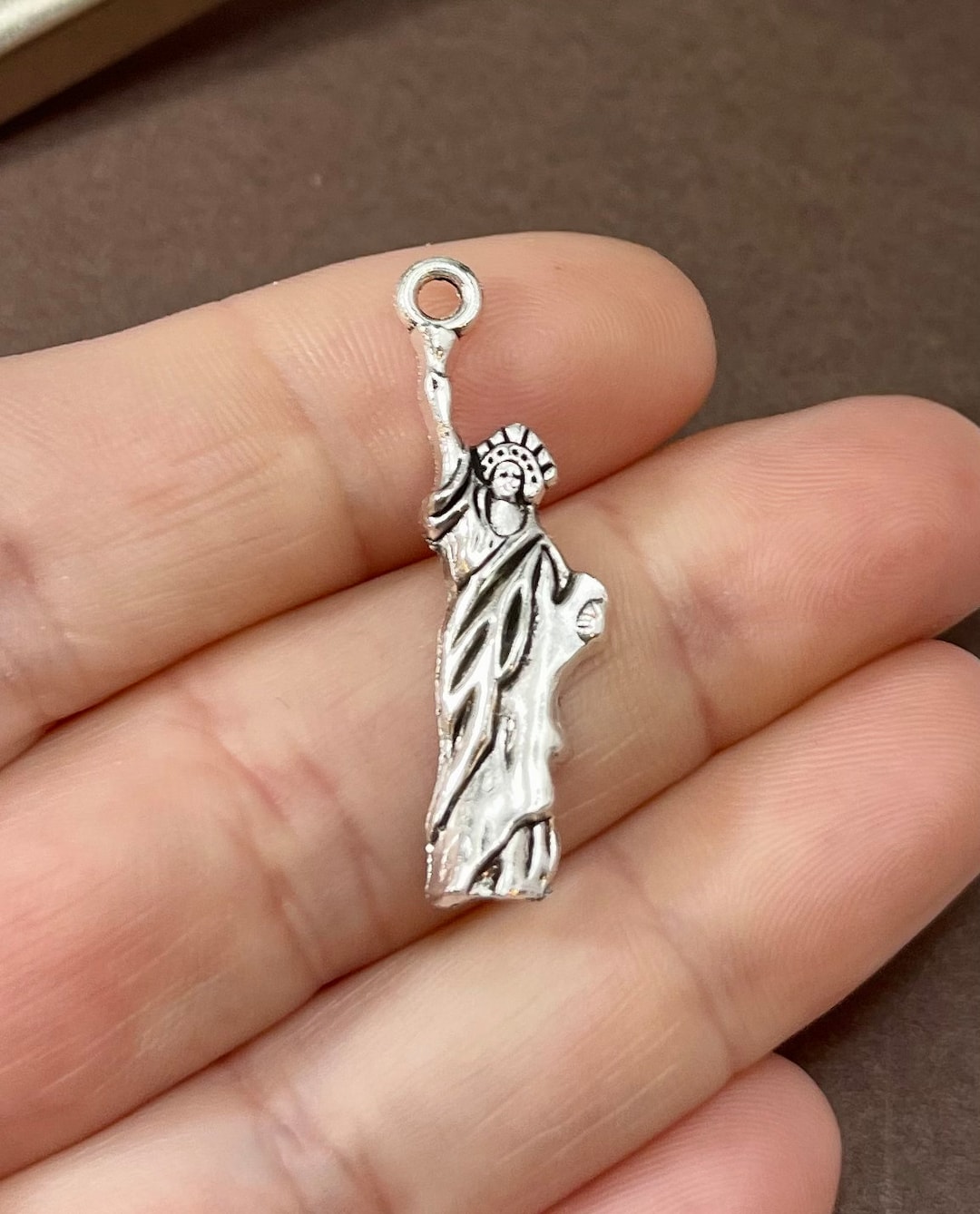 50 Charms, Statue of Liberty, NY, New York, Pendants 34x9.6x3mm, Hole ...