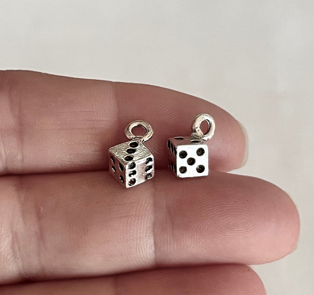 50 Charms, Dice, Casino, Game, Charm (3D) 6x6x5.5mm, 12mm Long With ...