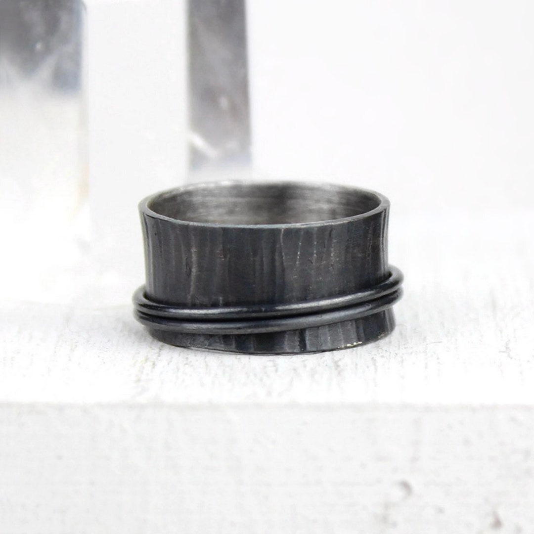 Black Spinner Ring, Hammered Silver Meditation Ring, Black Fidget Ring ...