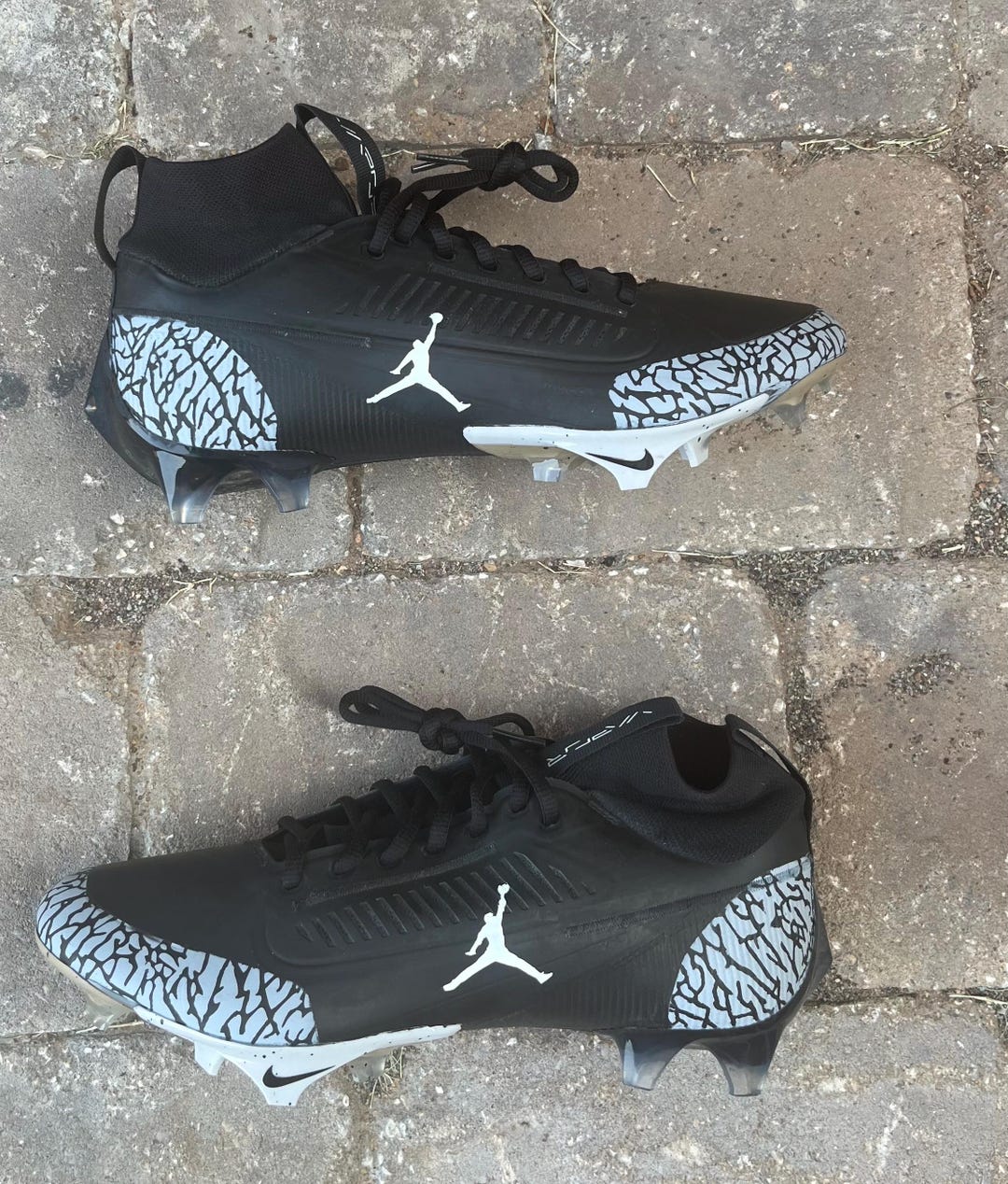 Custom Painted Cleat “elephant 3” - Etsy