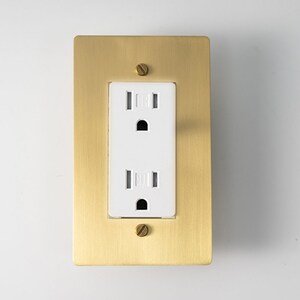 Outlet Decora Cover With 15AMP Receptacle. Gold Brass. USB Type C ...