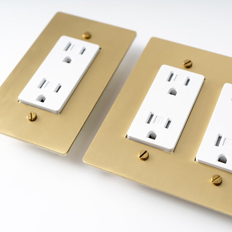 Outlet Decora Cover With 15AMP Receptacle. Gold Brass. USB Type C ...