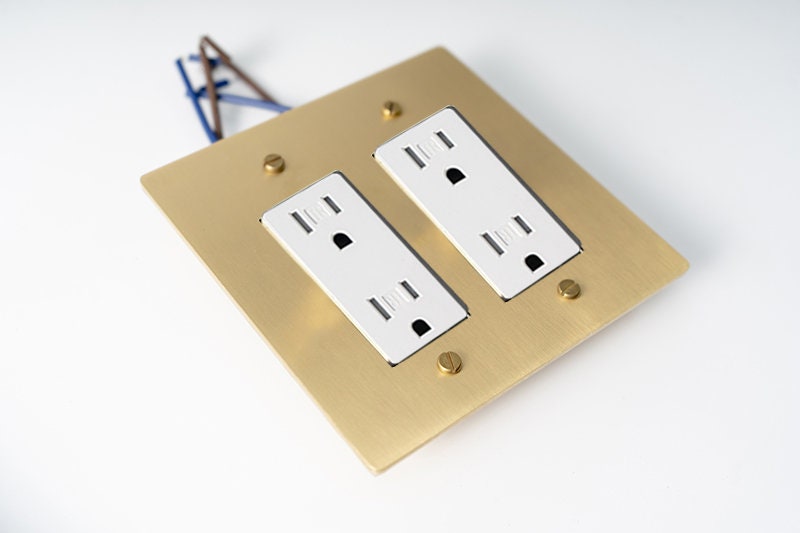 Outlet Decora Cover With 15AMP Receptacle. Gold Brass. USB Type C ...