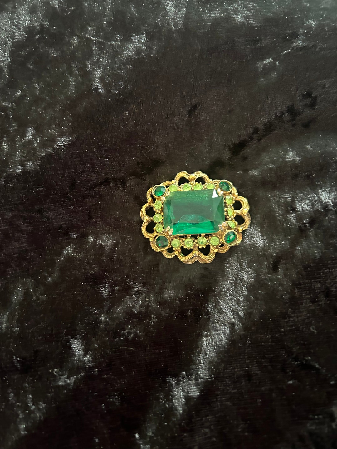 Vintage Green Brooch - Etsy