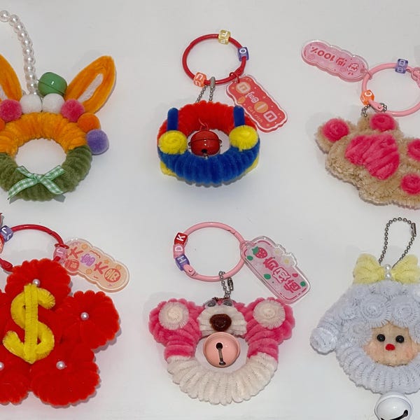 Pipe Cleaner Keychain - Etsy
