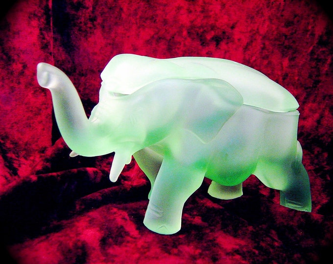 Green Frosted Glass Elephant Box by Indiana Glass for Tiara Glass Ca ...