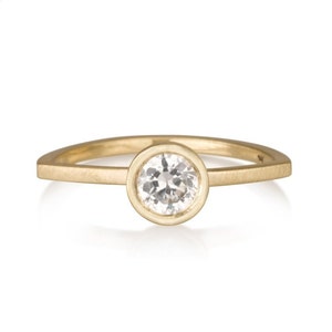 Emilie Round Cut Diamond Engagement Ring Solitaire Gold - Etsy