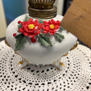 Vintage Lefton Mini Christmas Holly Poinsettia Oil Lantern Footed Lamp ...