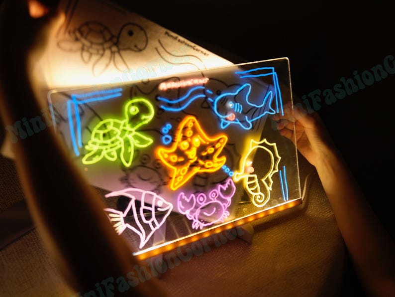 Light up Drawing Board for Kids, LED Tracing Pad With Templates, Glow ...