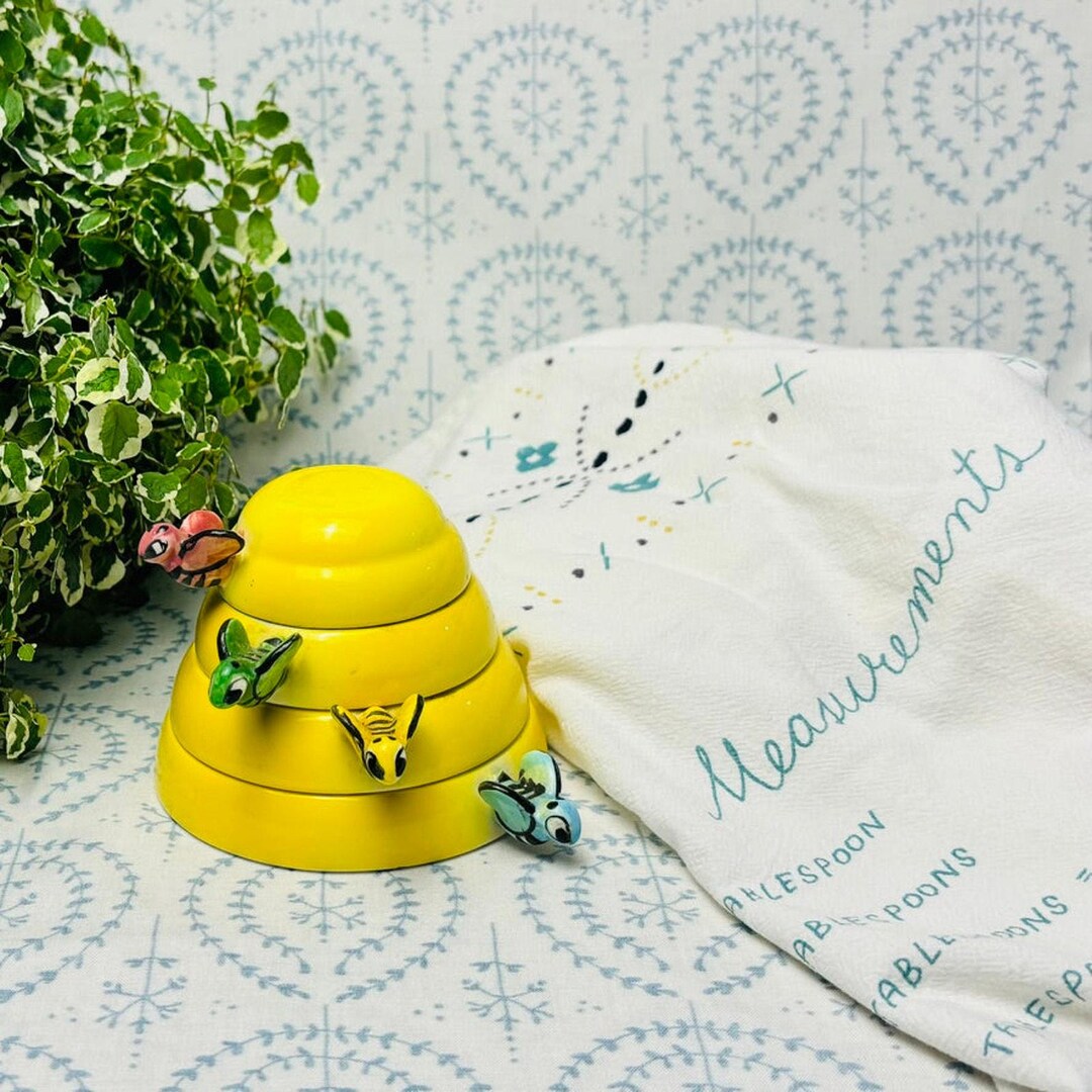 Mid Century Modern Beehive Measuring Cups Set of 4 - Etsy