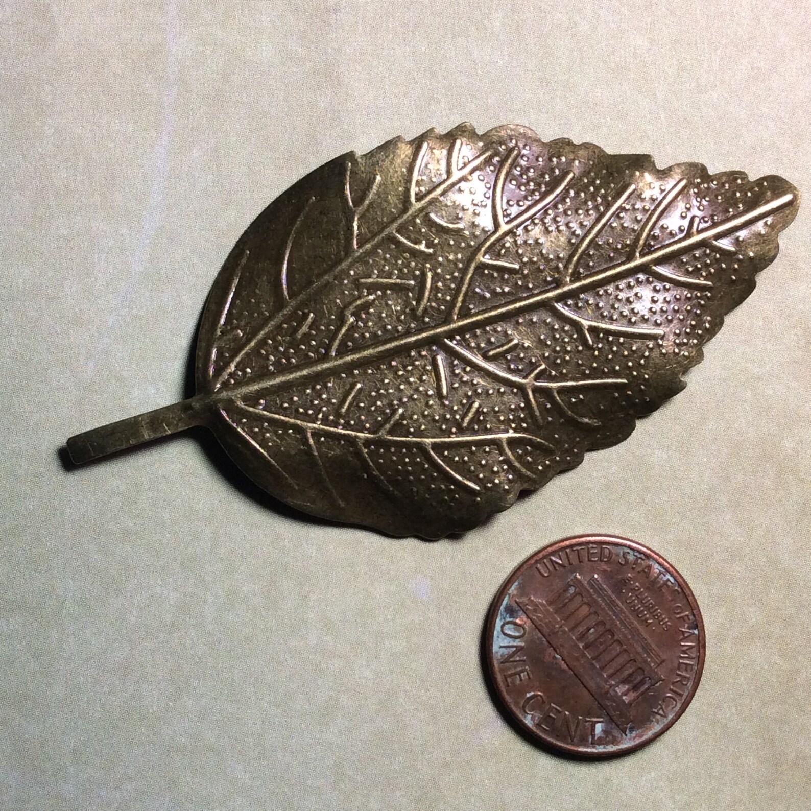 8 Metal Leaves Findings Leaf Embellishments - Etsy