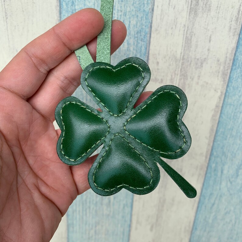 Small size Clover the vegetable tanned leather leather charm | Etsy