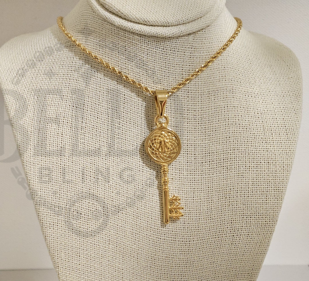 Gold Key Pendant Necklace, Dainty Key Necklace, Minimalist Key Pendant ...