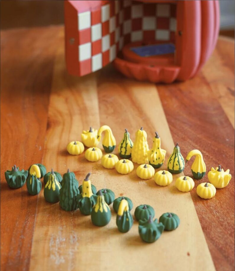 Gourd Games – 3D Printed Pumpkin Dice Tower, Checkers & Chess Board ...