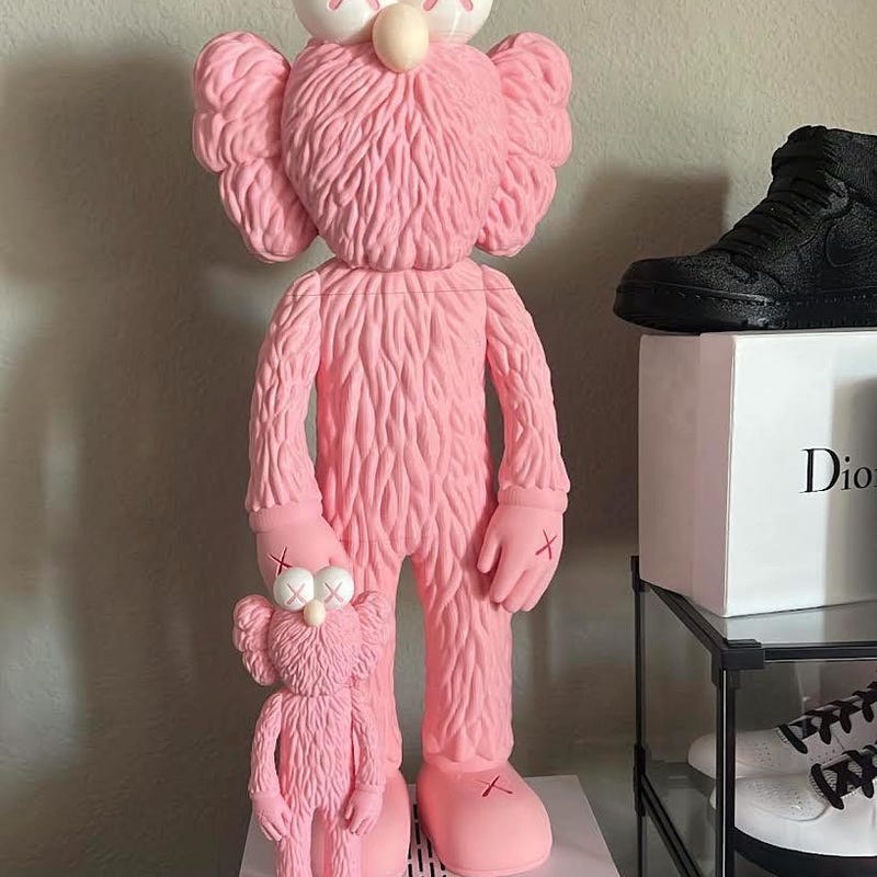 Hypebeast Statue - Etsy