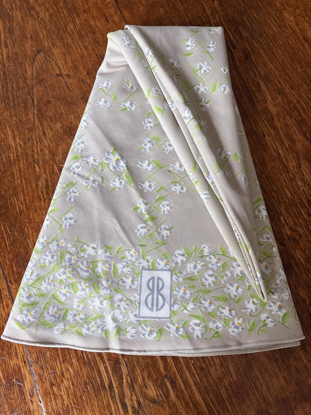Barbara Babs Costello Collection Round Tablecloth With Violets Motif 72 ...