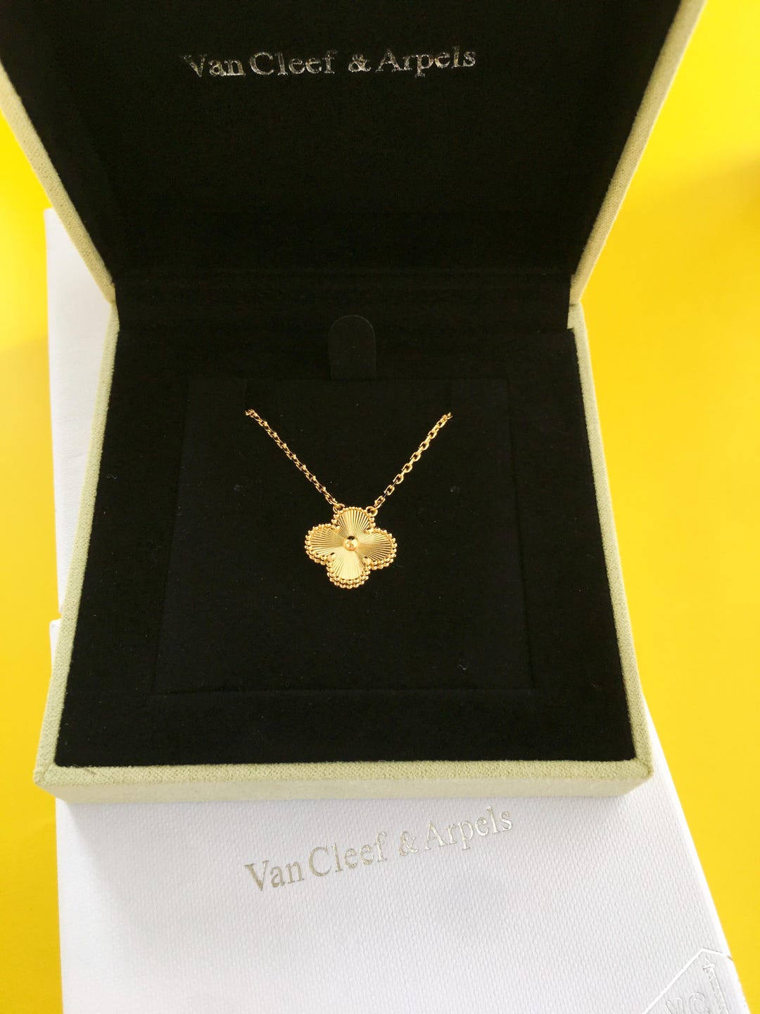 Vintage VCA Yellow 18K Gold Clover Necklace - Etsy