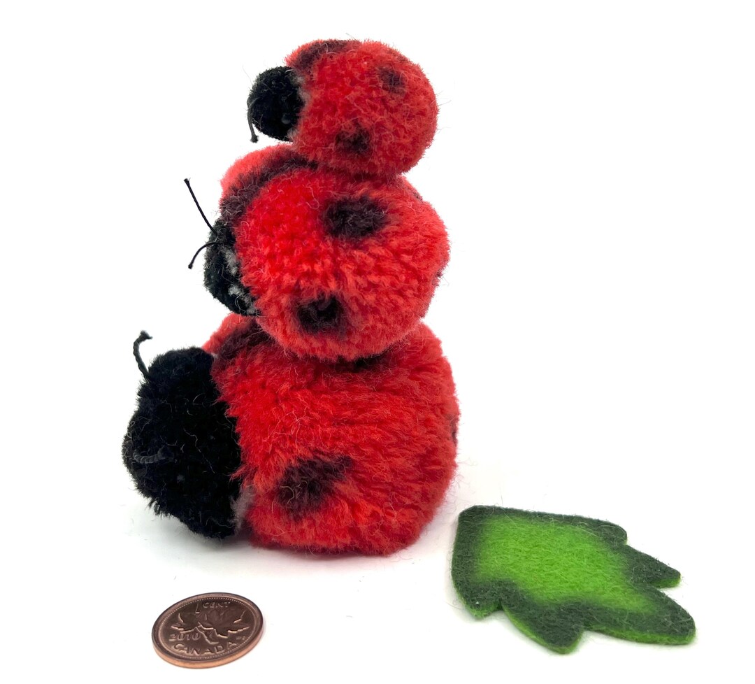 Steiff Woolen Ladybug Family of 3 Sizes With Felt Leaf 1960s 3 Cm 4 Cm ...