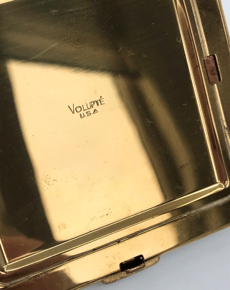 Volupte USA Powder Compact 1950s Asian Jungle Animals Foliate Decor ...