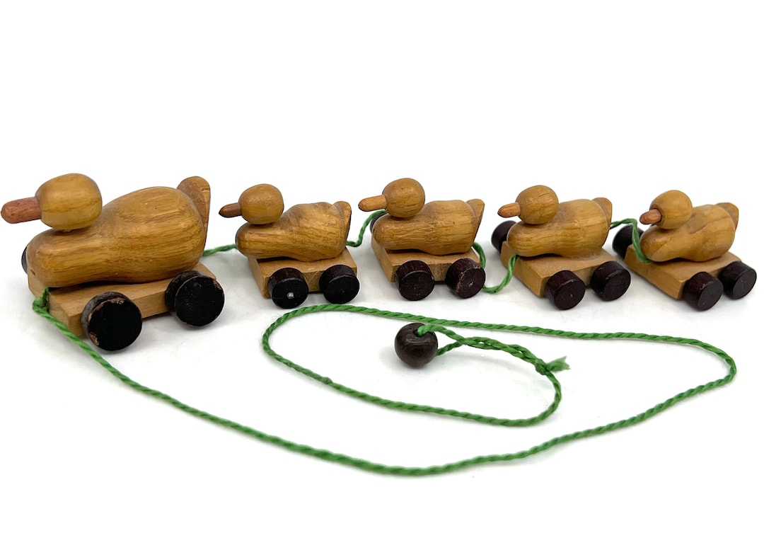 Erzgebirge Wooden Dollhouse Miniature Duck Pull Toy Mom and Ducklings ...