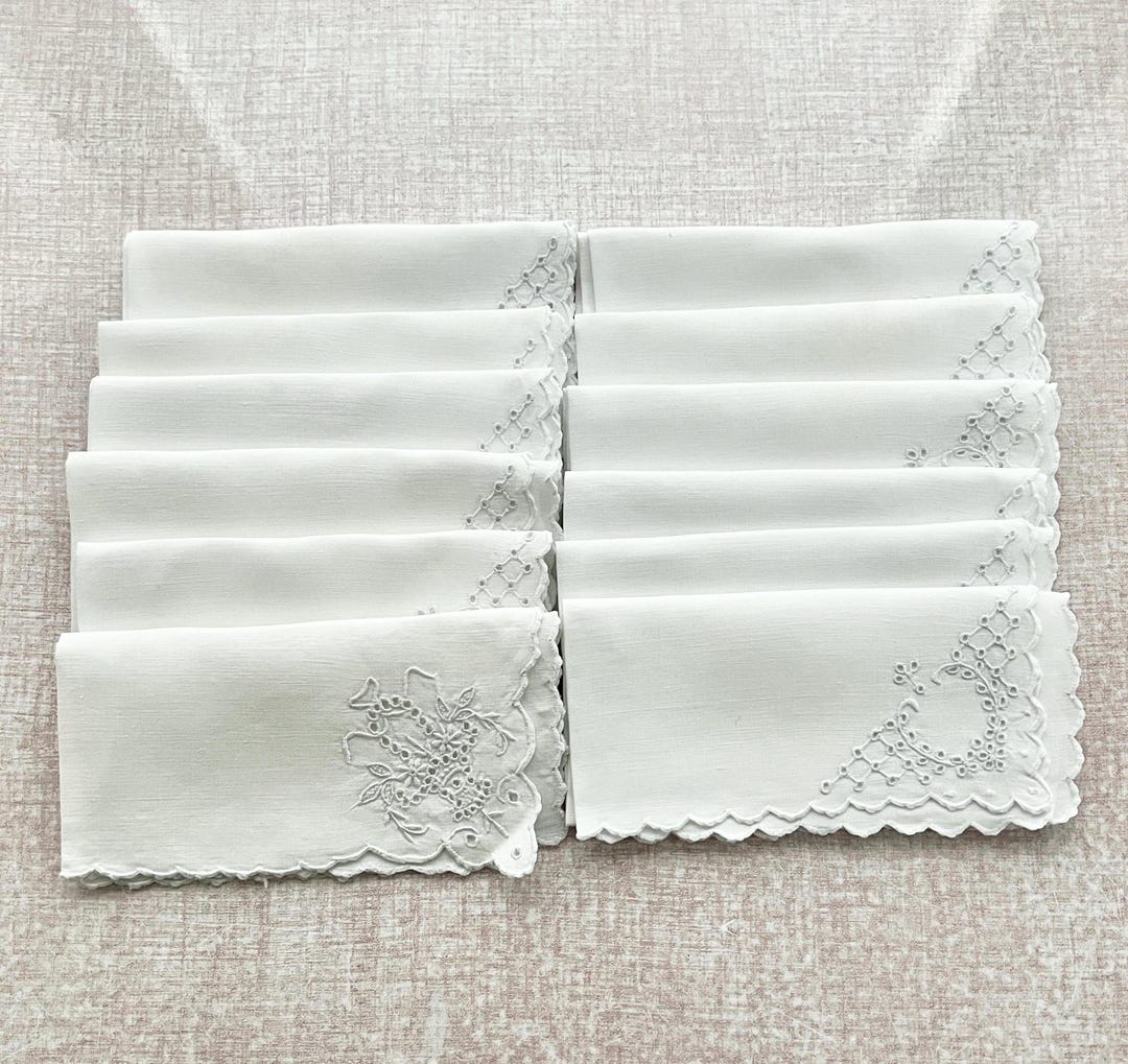 Set of 12 Vintage White Machine Embroidered Napkins - Etsy