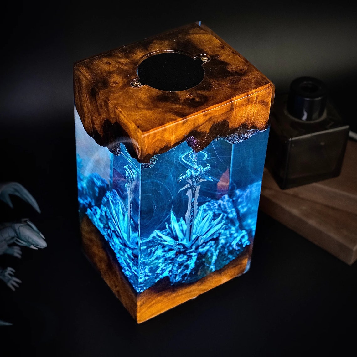 Frostmourne World of Warcraft Resin Lamp, Resin Epoxy Lamp, Wooden Lamp ...
