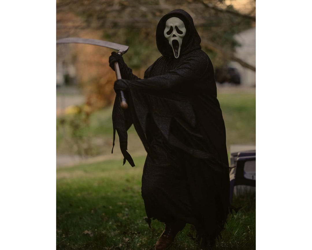 Scream 6 Robe, Ghostface Sparkle Scream Robe, Ghostface Halloween Scary ...