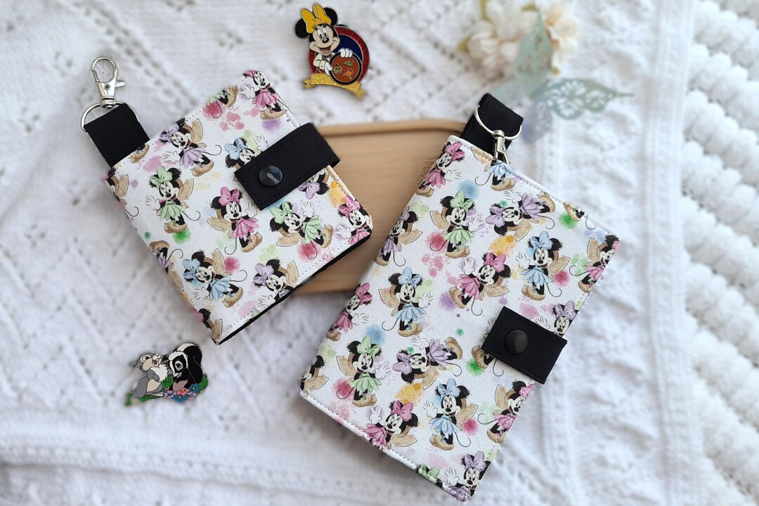 Disney Themed Portable Trading Pin Book Wallet Mini With Carry Clasp ...