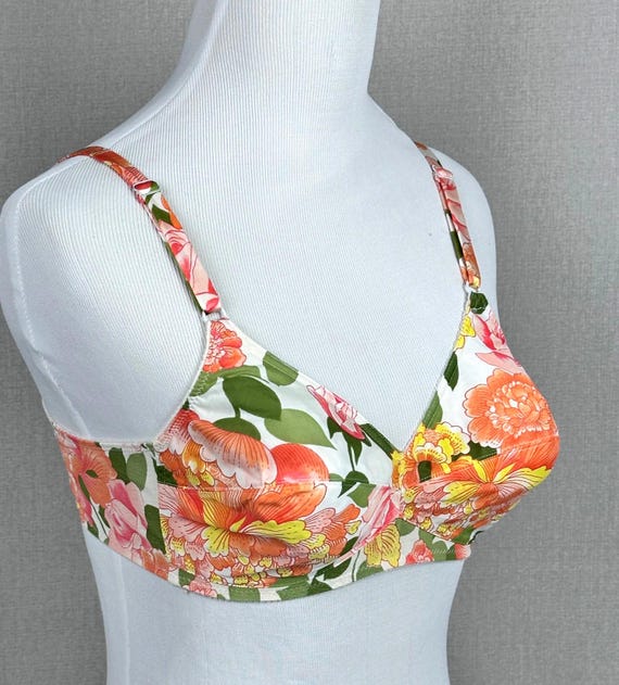 Vintage 70s Vanity Fair Floral Bra 36B - Gem