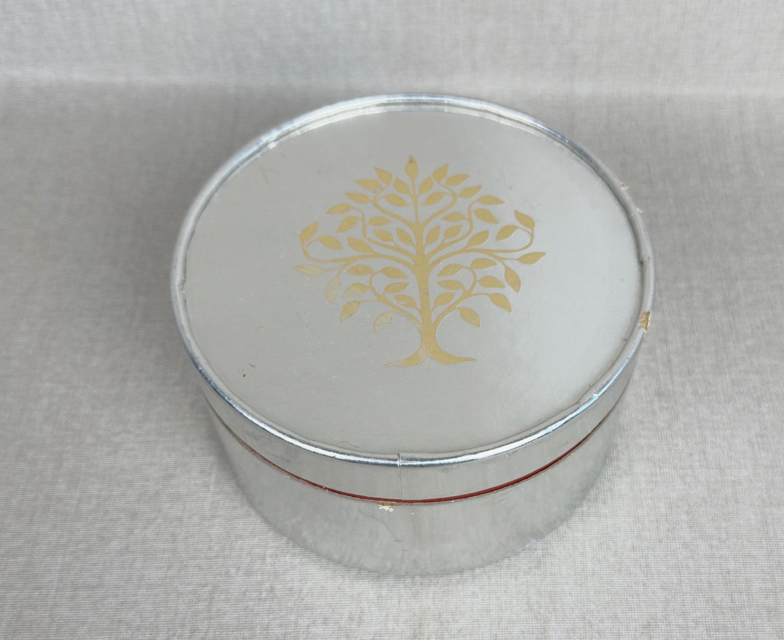 Vintage Herbessence 6oz Dusting Powder by Helena Rubinstein, Deadstock ...