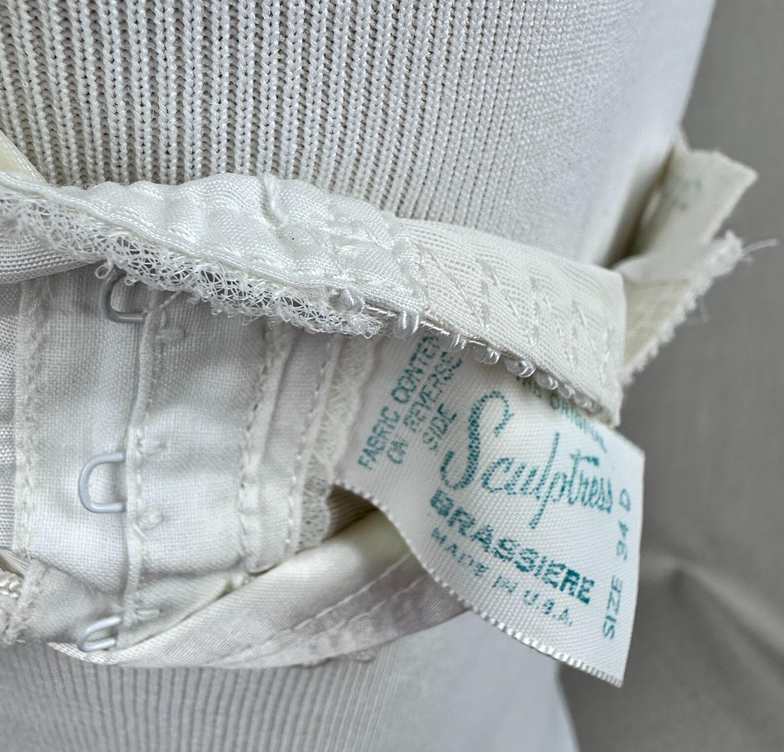 Vintage 70s Sculptress Bra, Uplifting Banderin Brassiere, Size 34D - Etsy
