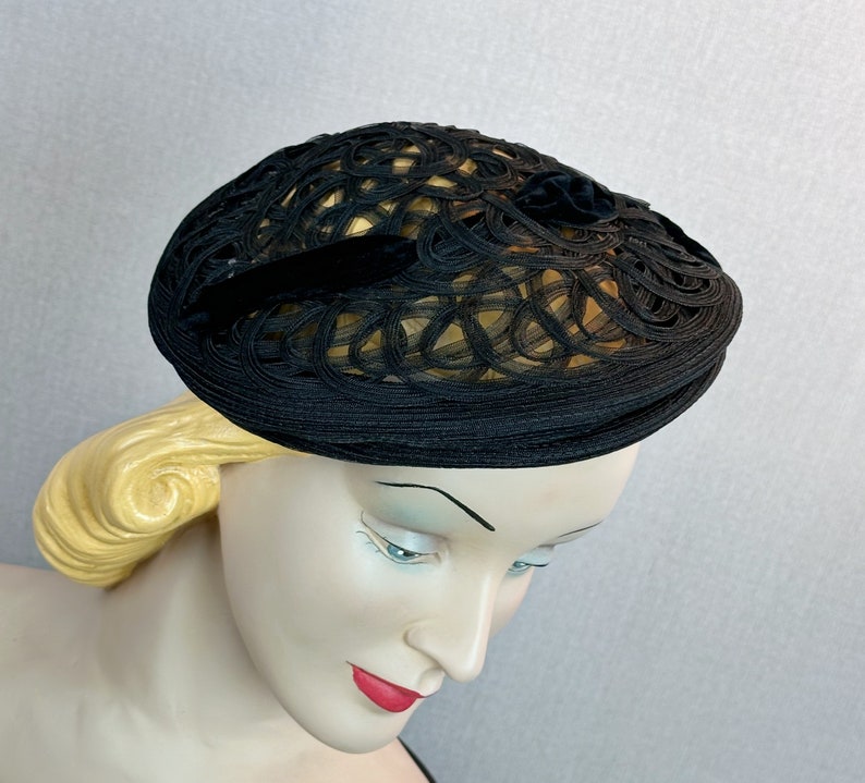 Vintage 1940s Black Crinoline and Velvet Asymmetrical Beret Hat - Etsy
