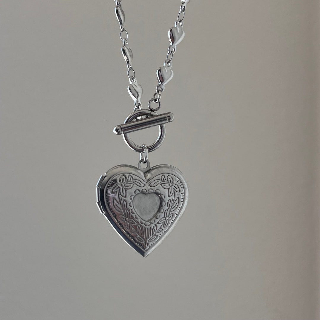 Stainless Steel Silver Heart Locket Necklace, Photo Heart Necklace With ...