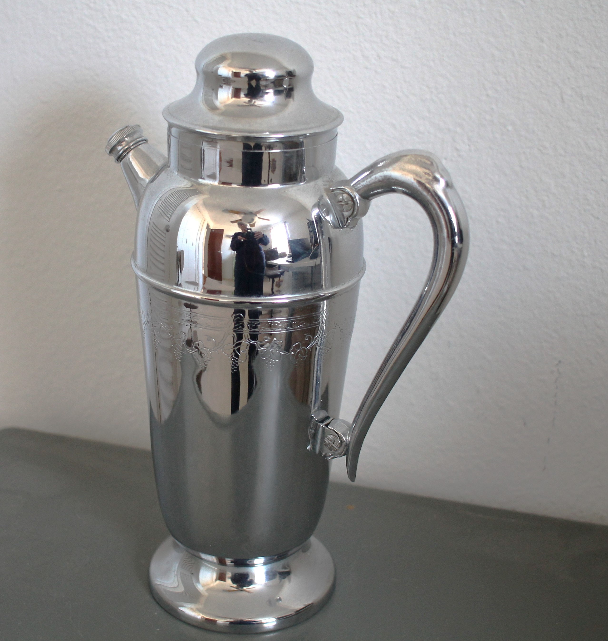 Silver Chrome Vintage Cocktail Shaker With Handle - Etsy