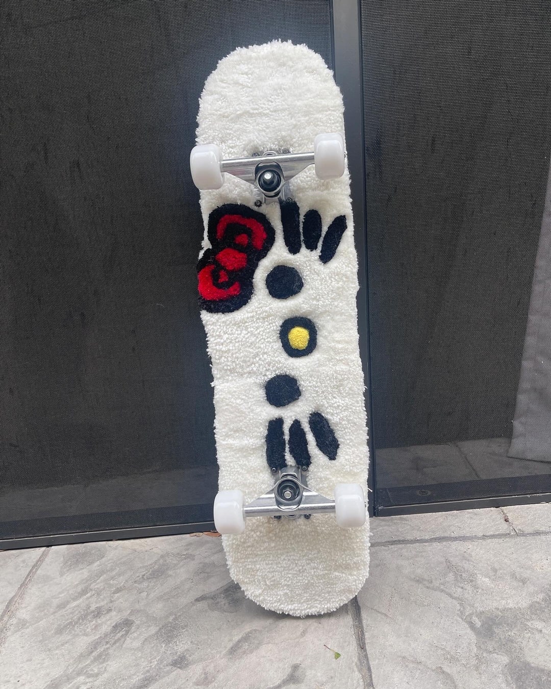 Custom Skateboard Rug | Fully Functional Skateboard With Fluffy Rug ...