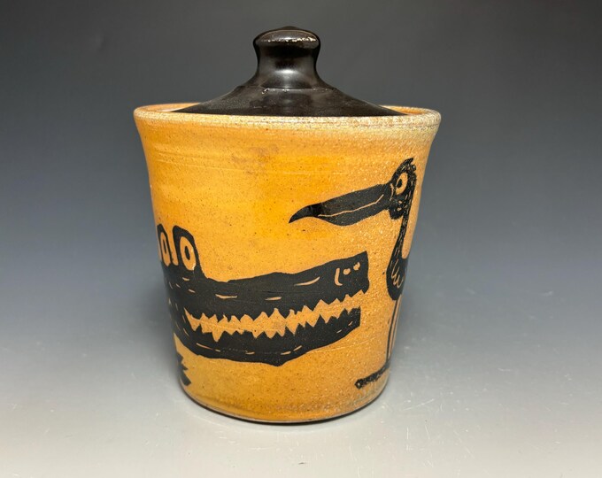 Gator With Bird Wraparound Jar - 6" Tall - Titanium Yellow - Soda ...