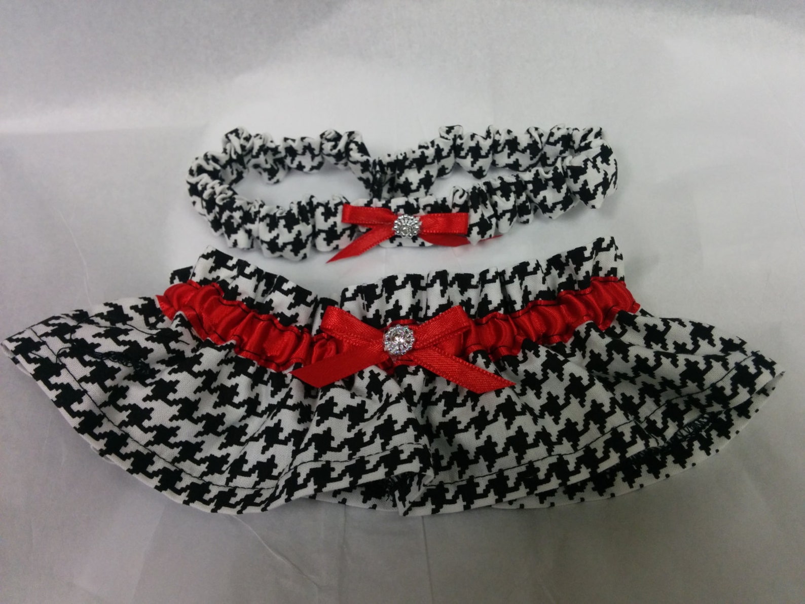 HOUNDSTOOTH GARTER SET Black and White Checked Garter Set, With Accent ...