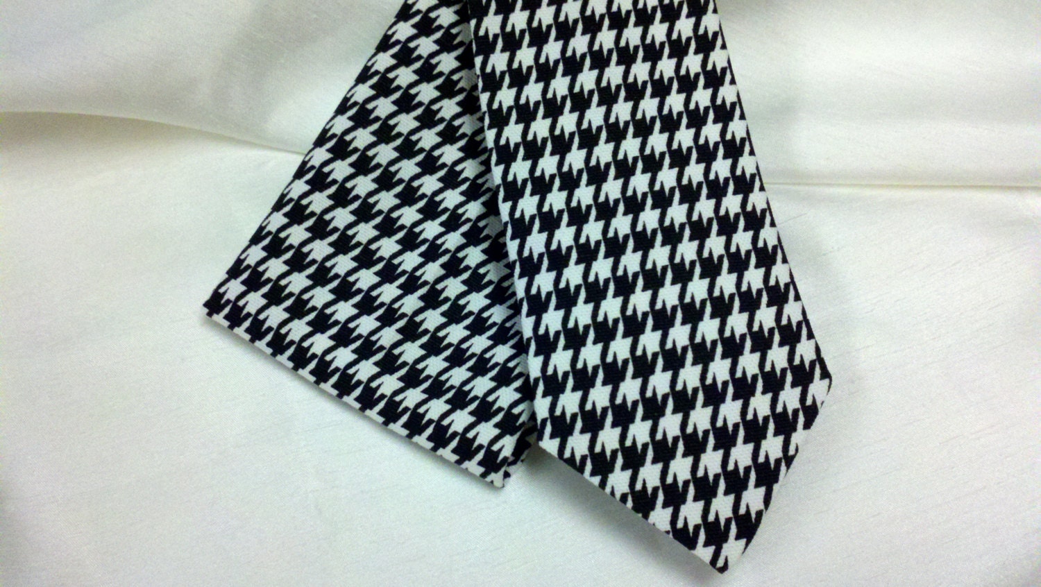 POCKET SQUARE HOUNDSTOOTH - Colors- Black, Red, Orange, Lavender, Navy ...